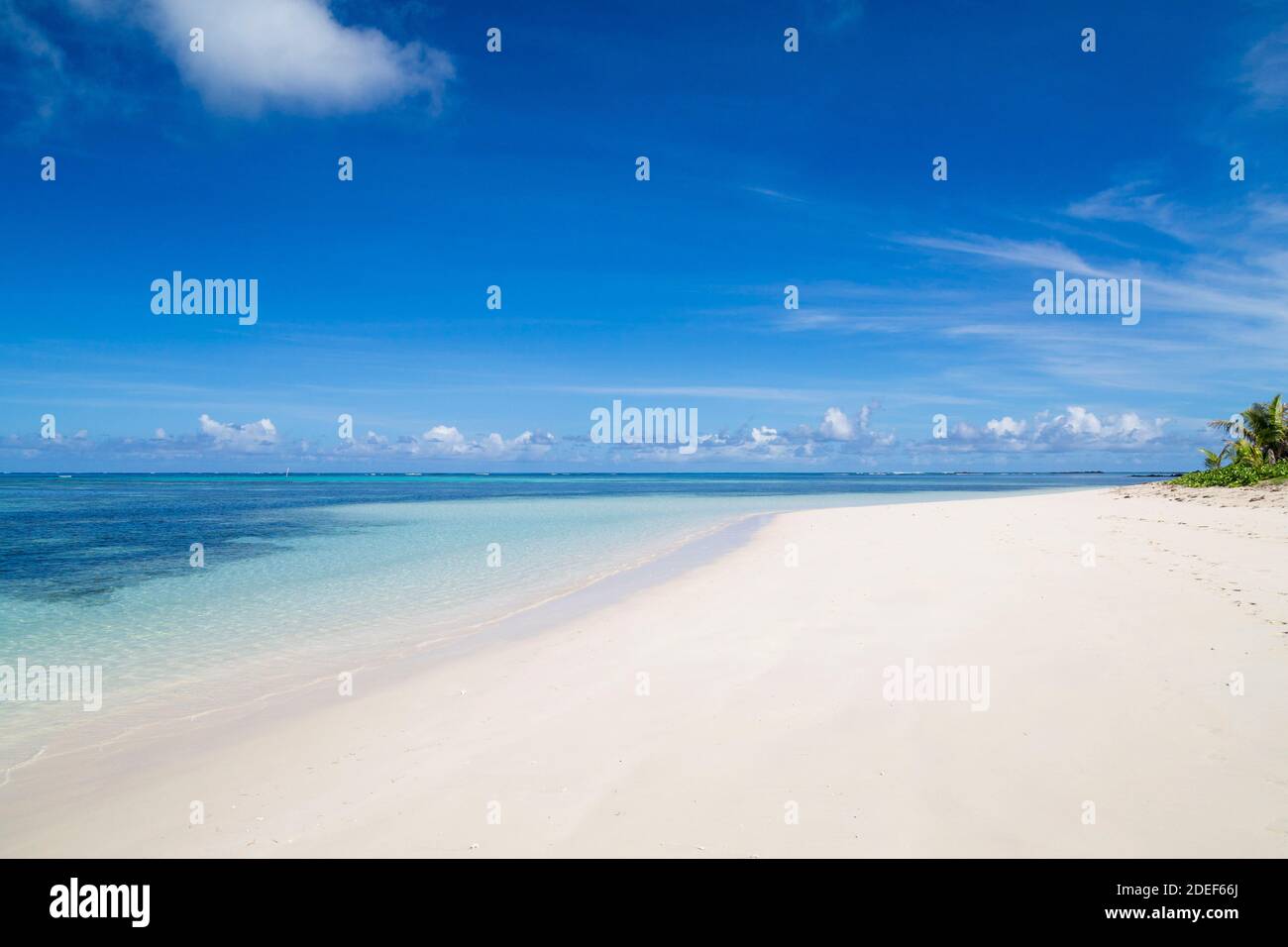 Nacula Bay on Nacula Island in Yasawa Islands, Fiji Stock Photo - Alamy