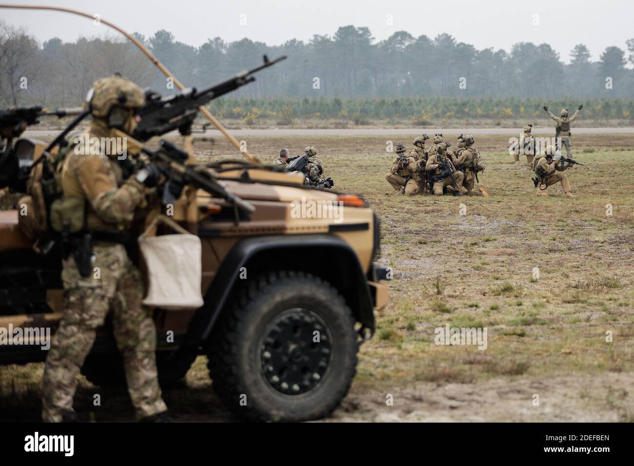 French army's special forces show their skills during the Special ...