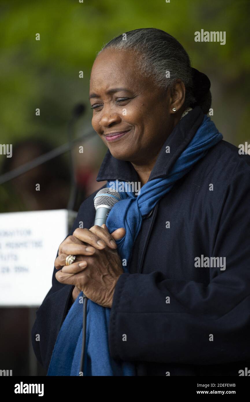 PORTRAIT : American operatic soprano and concert singer Barbara ...