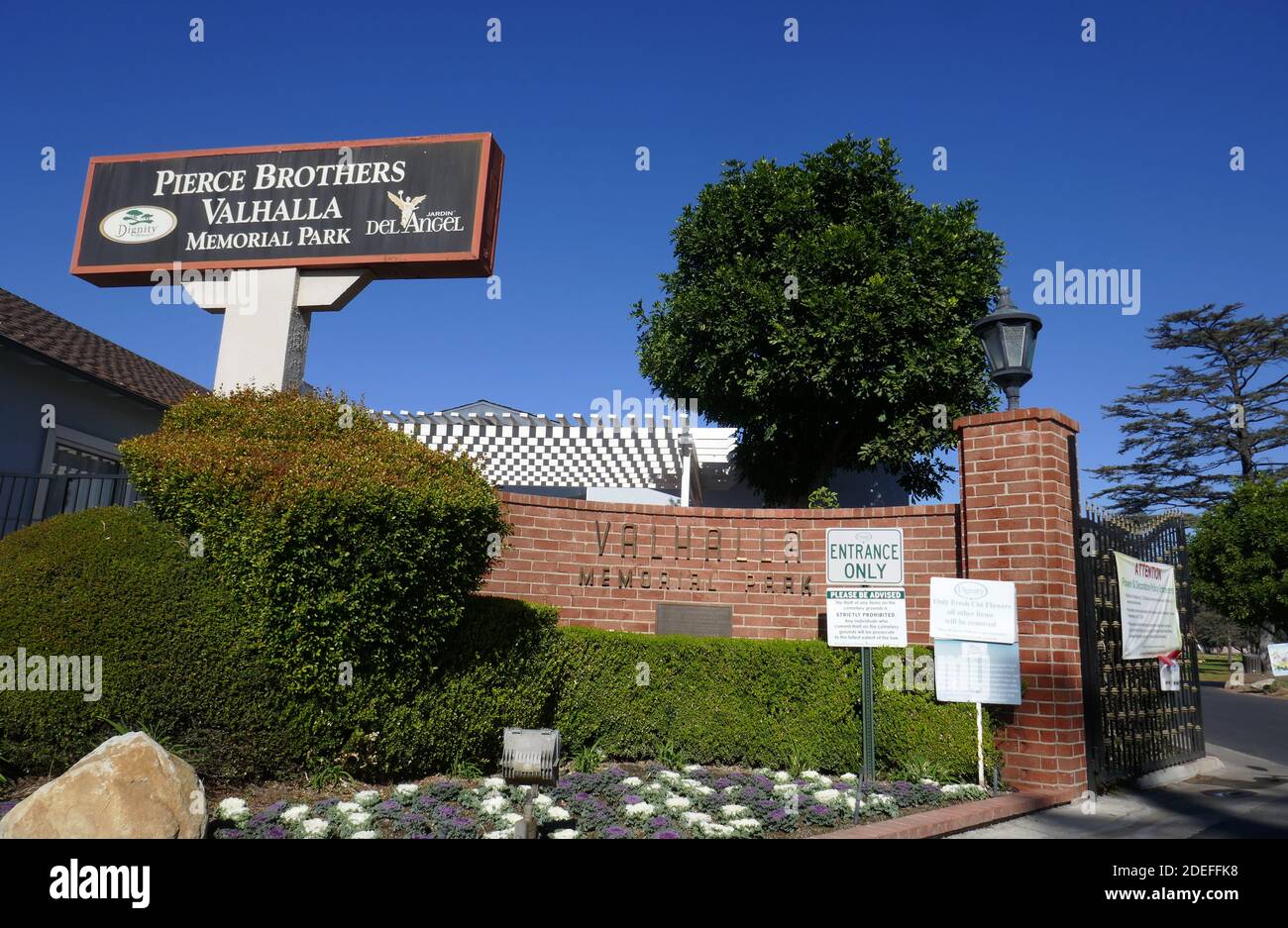North Hollywood, California, USA 30th November 2020 A general view of ...