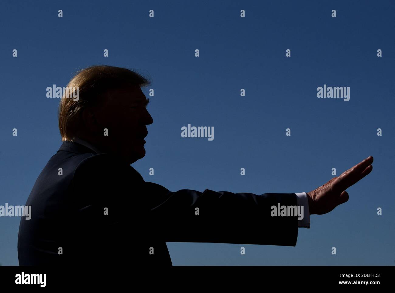 US President Donald Trump answers questions from reporters before ...