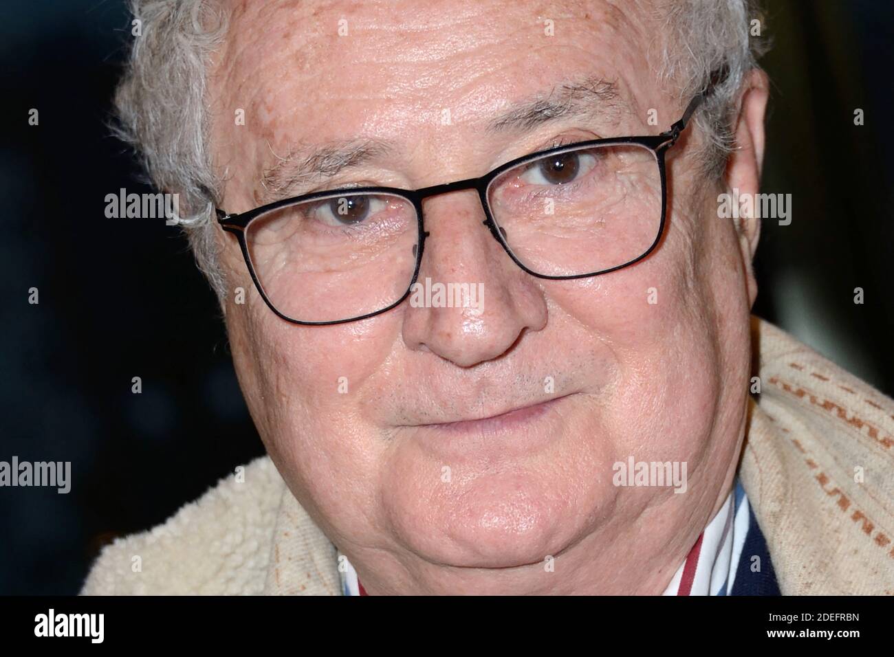 Daniel Prevost assiste a la Premiere du film Marthe au cinema Les 7 ...