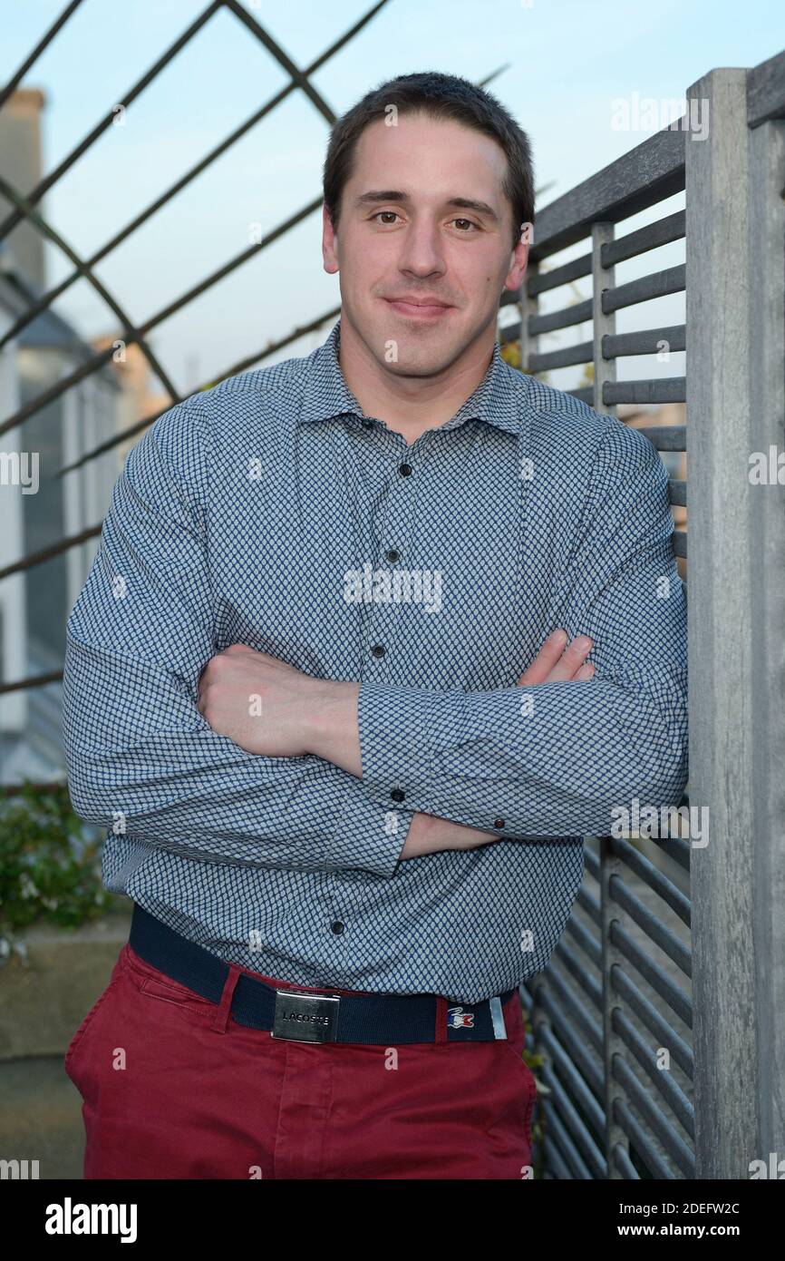 Romain Heinrich assiste a la soiree de lancement SquareChamps dans le ...