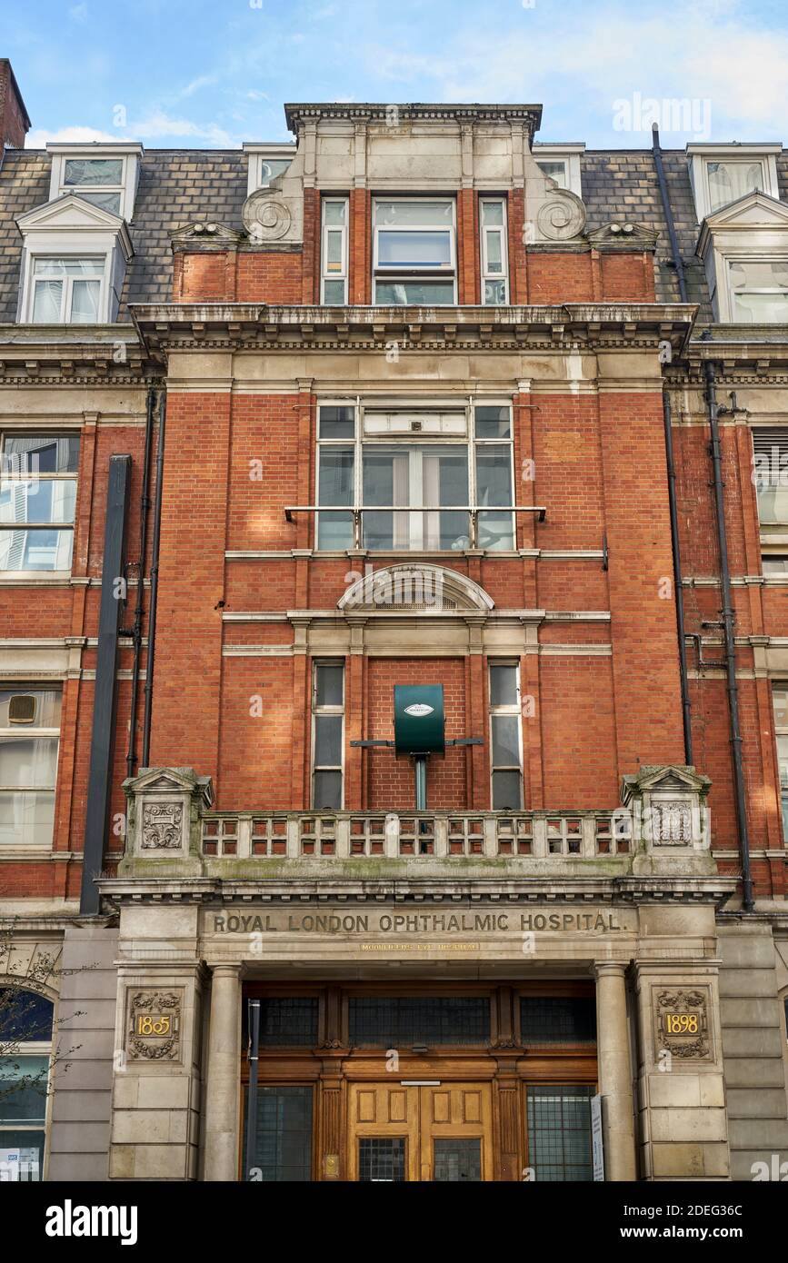 moorfields eye hospital london Stock Photo - Alamy