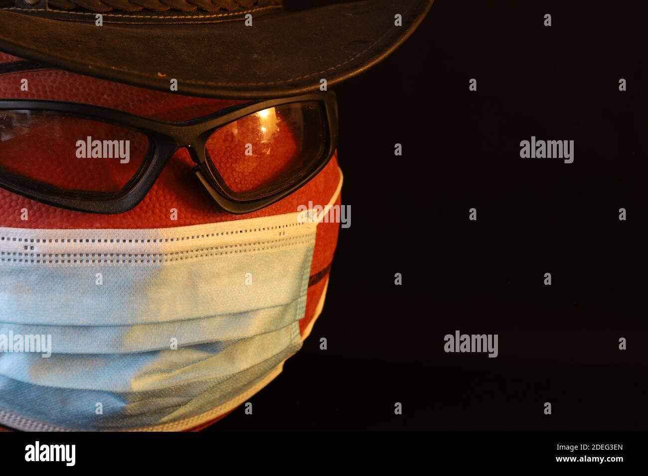 Portrait coronavirus hi-res stock photography and images - Alamy