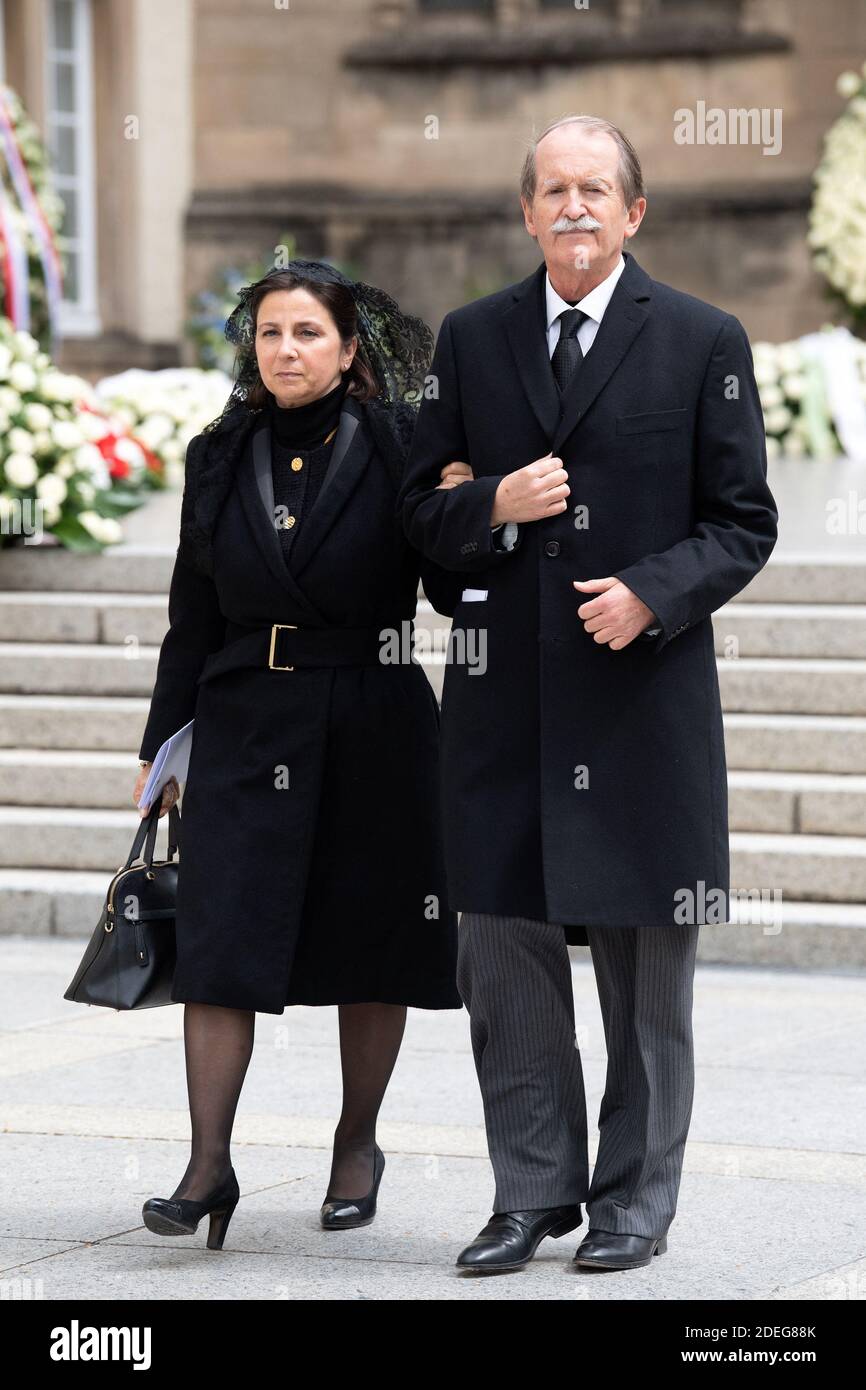 Dom Duarte Pio, Duke of Braganza and his wife Princess Isabelle of ...