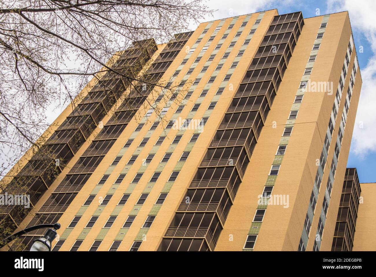 Atlanta, Ga USA 03 07 20: Downtown tall apartment building Stock Photo ...