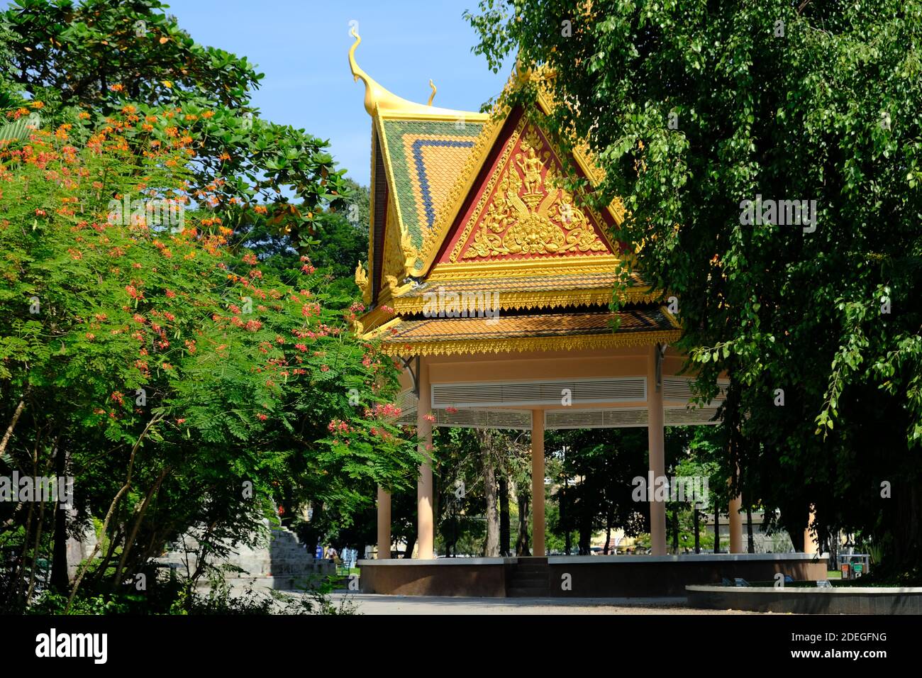 Cambodia Phnom Penh - Traditional Pavillion in Wat Phnom park Stock ...