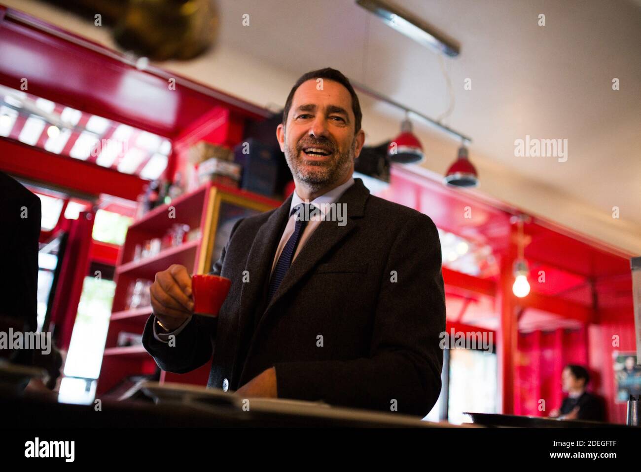 Cafe laurent paris hi-res stock photography and images - Alamy