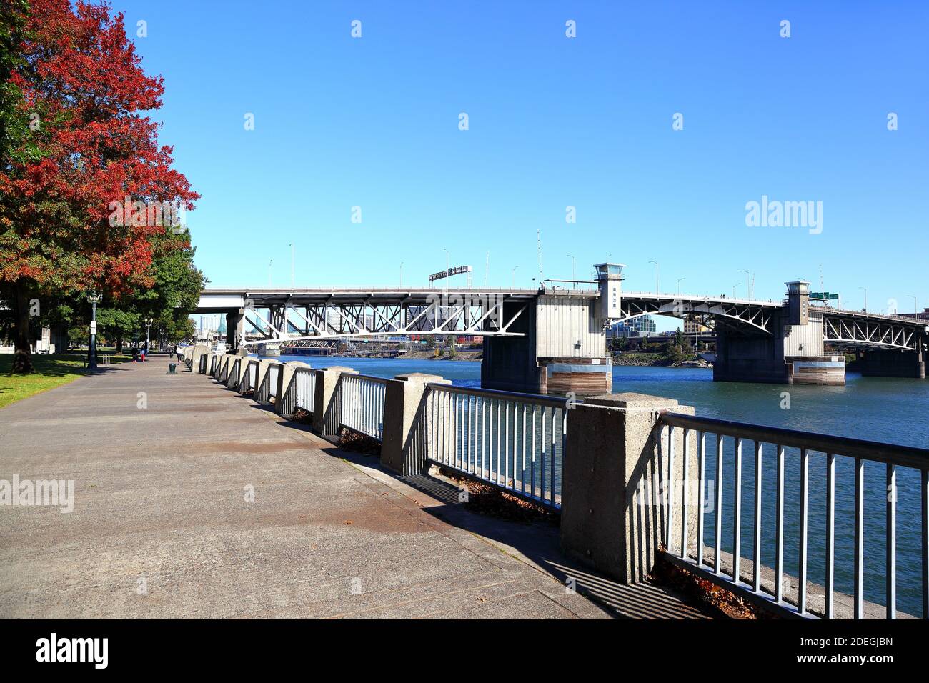 Portland, City of Bridges: Morrison Bridge and Tom McCall Waterfront ...