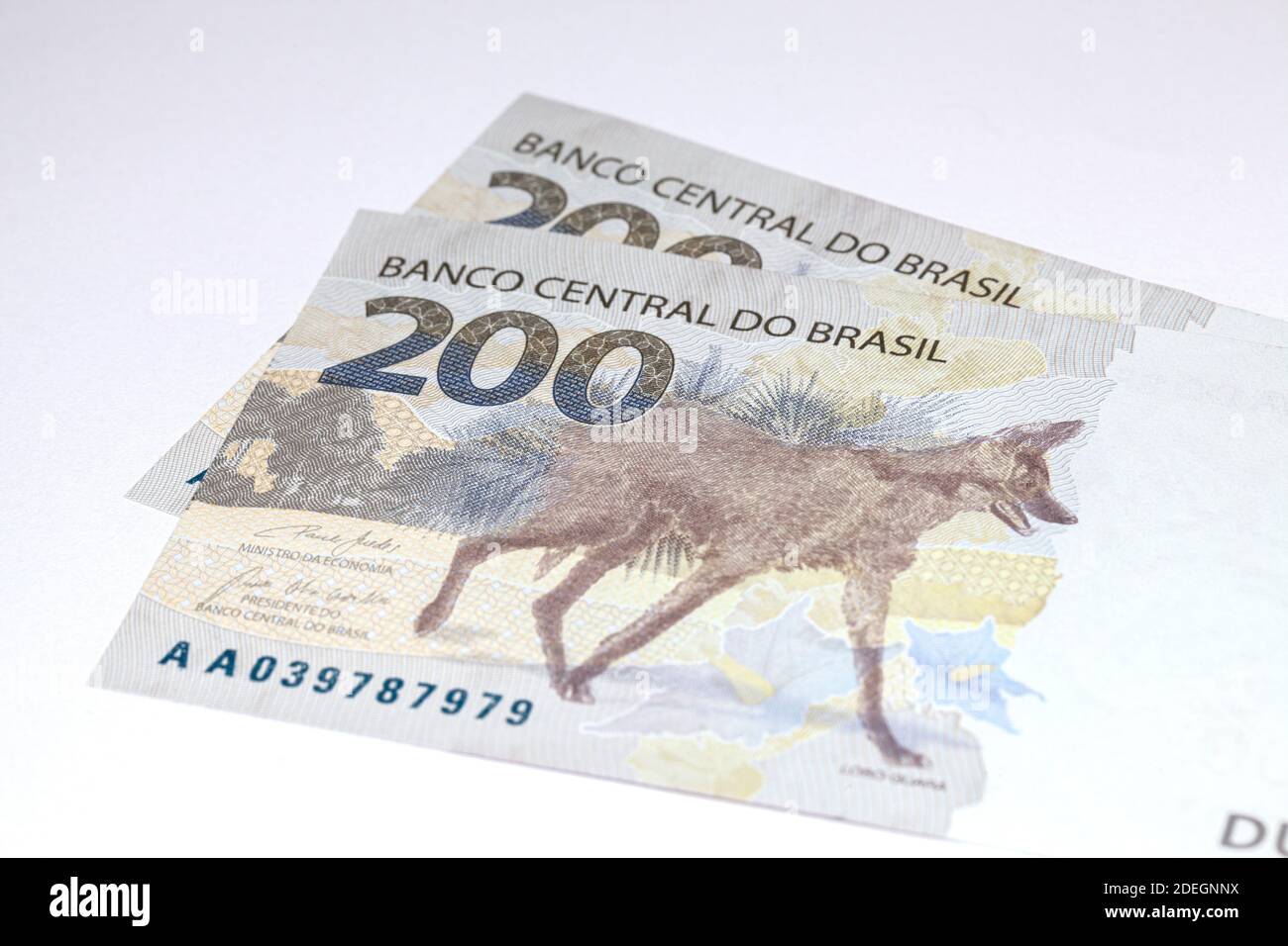Newly launched 200 Reais brazilian note money bill close up details ...