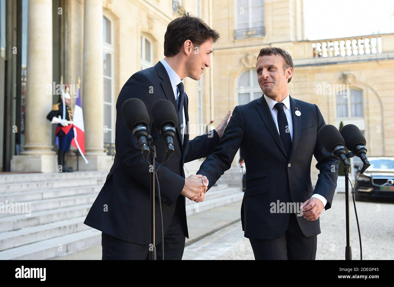 Canadian Prime Minister Justin Trudeau and French President Emmanuel ...