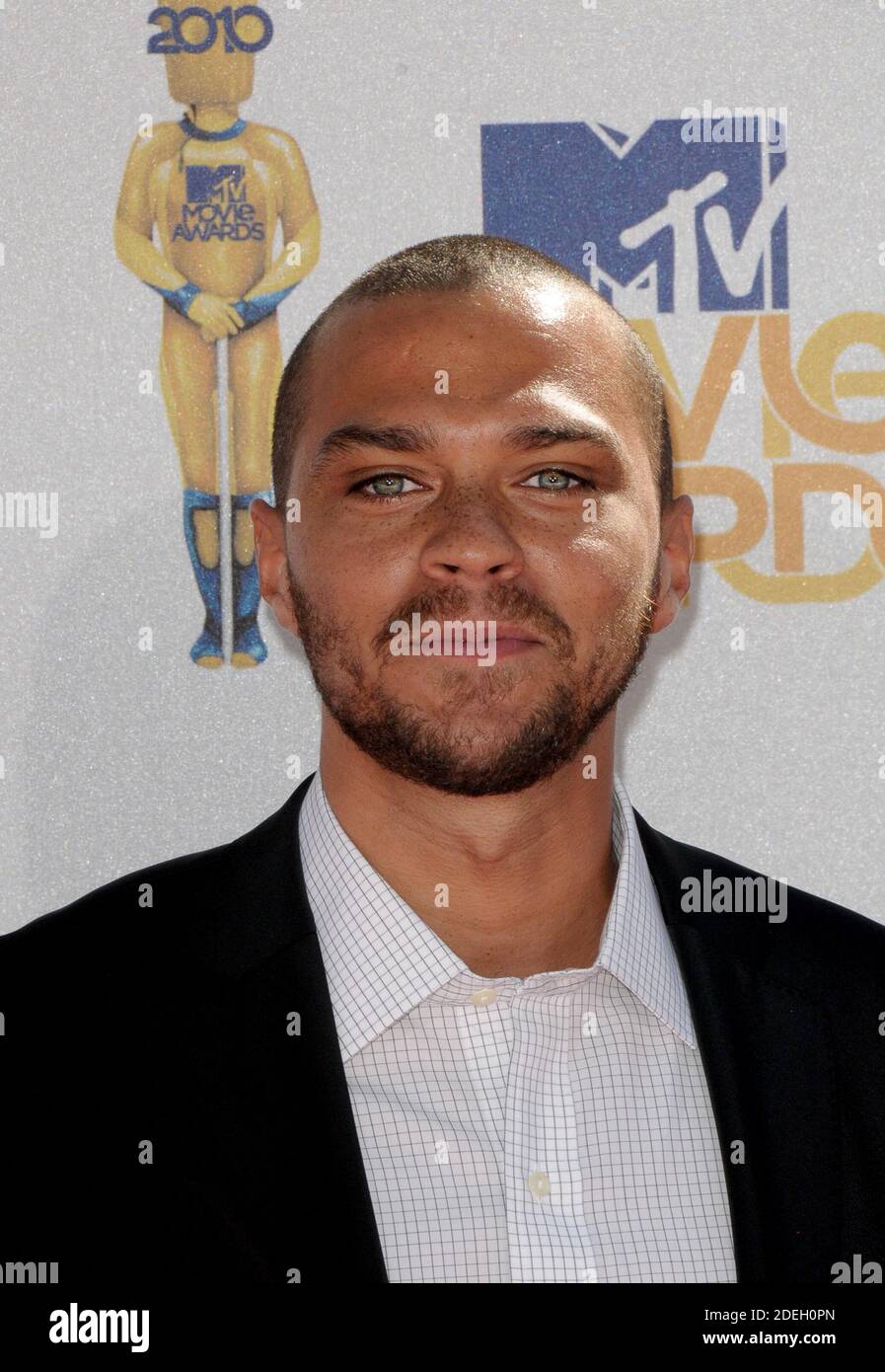 Jesse Williams at 2010 MTV Movie Awards at the Gibson Amphitheatre ...