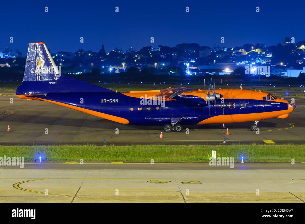 Antonov an 12 antonov airplane hi-res stock photography and images - Alamy