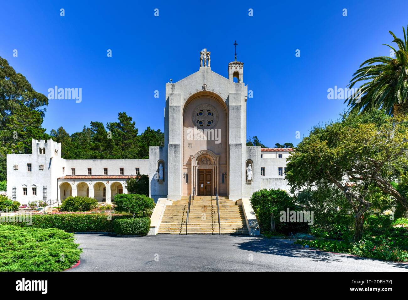 Carmelite monastery carmel california hi-res stock photography and ...