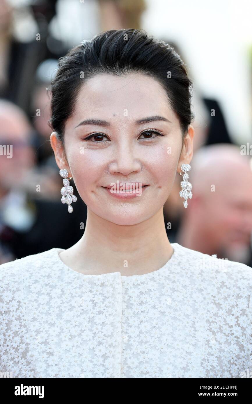 Xu Qing attends the closing ceremony screening of "The Specials" during ...