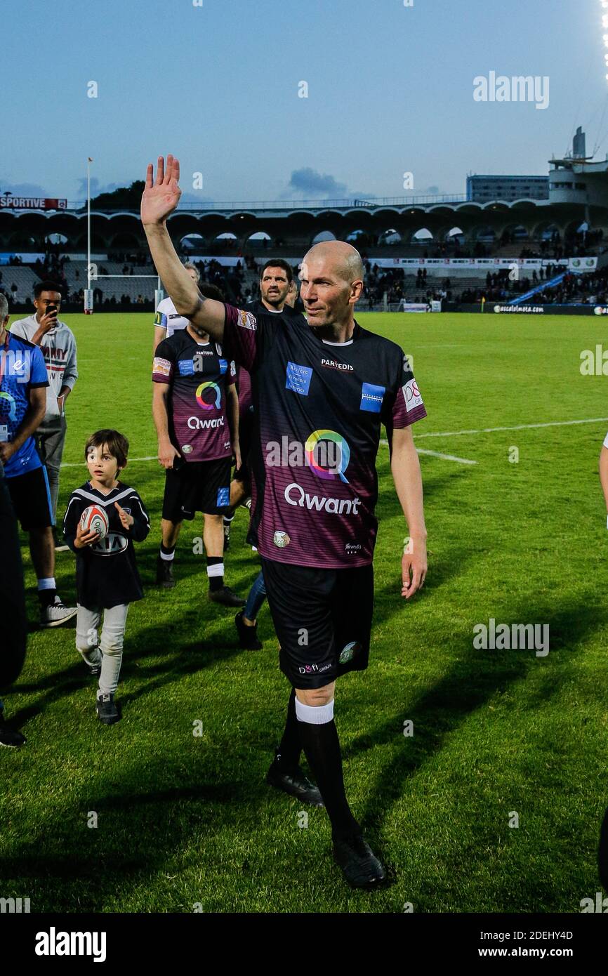 Zinedine Zidane takes part in the charity match organized by French ...