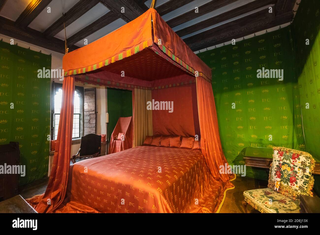 England, Kent, Leeds Castle, The Queen's Room Stock Photo - Alamy