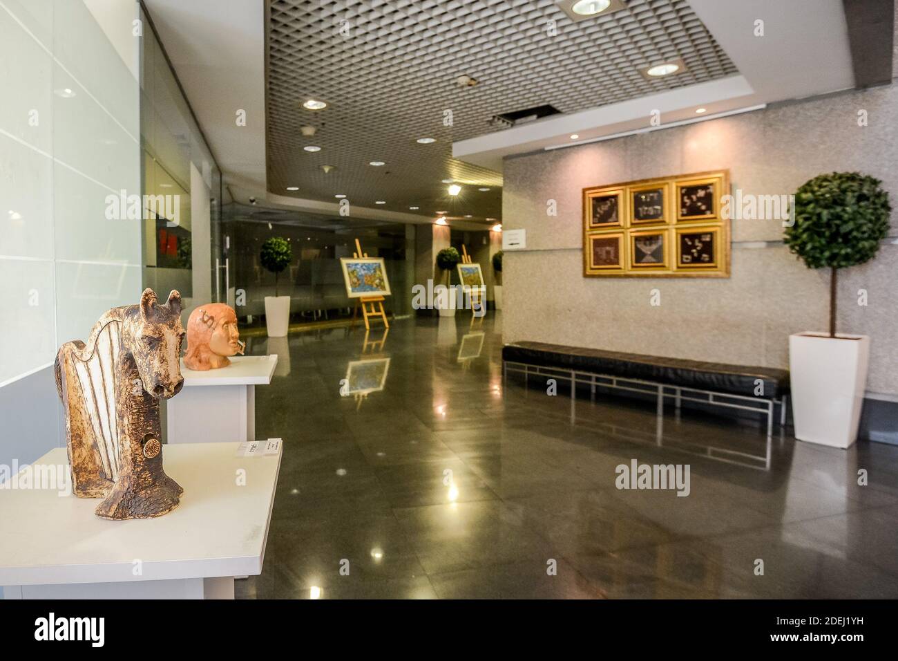 Floors 1998 hi-res stock photography and images - Alamy