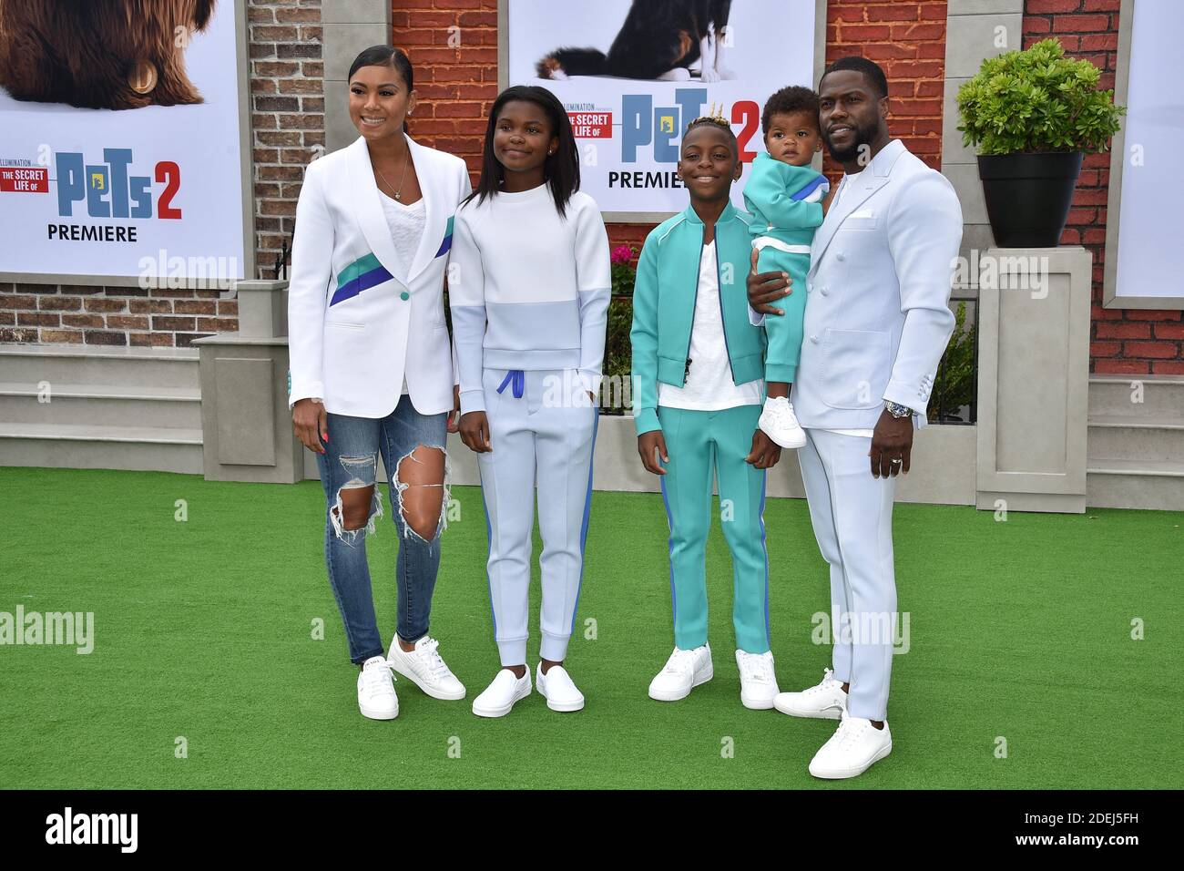 Heaven Hart, Kevin Hart, Kenzo Kash Hart, Hendrix Hart and Eniko ...