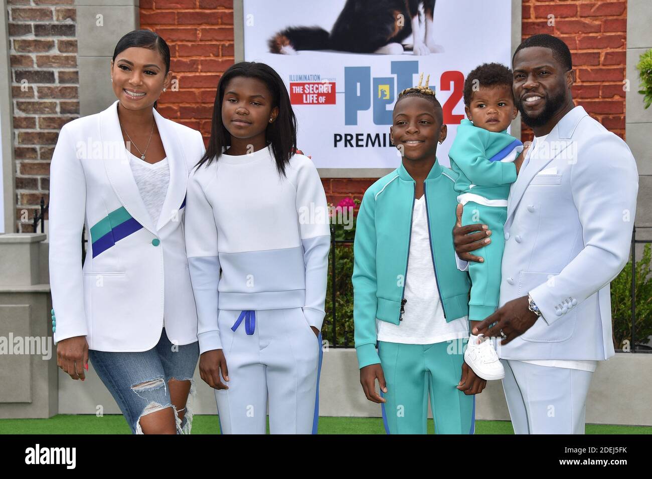 Heaven Hart, Kevin Hart, Kenzo Kash Hart, Hendrix Hart and Eniko ...