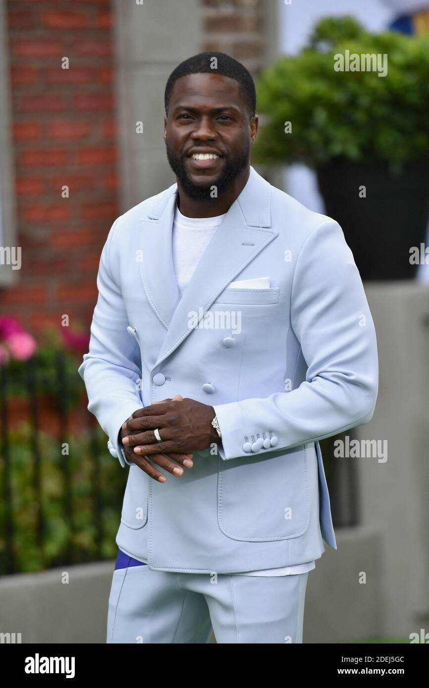 Kevin Hart attends the Premiere of Universal Pictures' 'The Secret Life ...