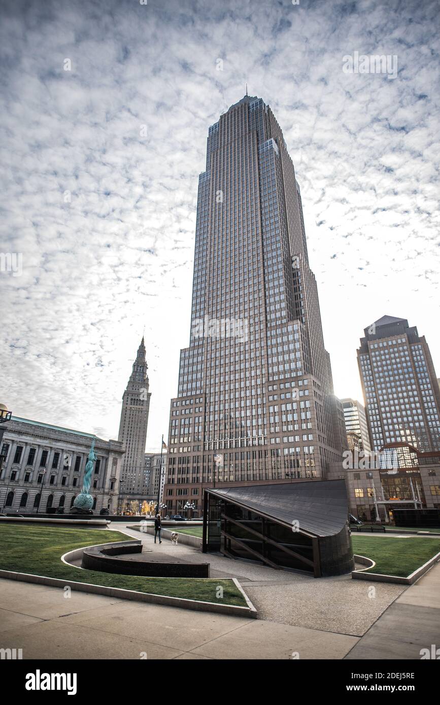 Key Tower city block in cleveland ohio downtown Stock Photo - Alamy