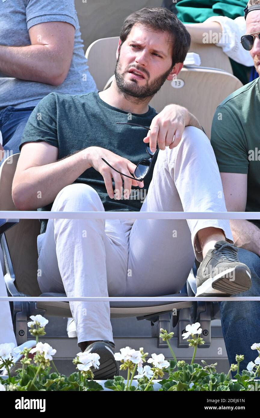 Simon becker hi-res stock photography and images - Alamy