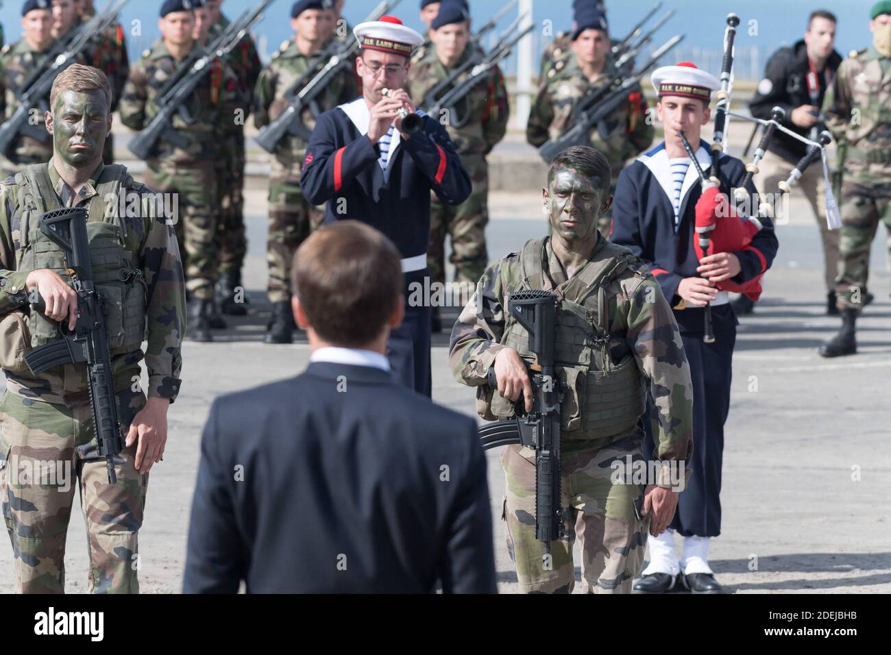 Emmanuel Macron and Marine commando (Berets Verts) attending a ceremony ...