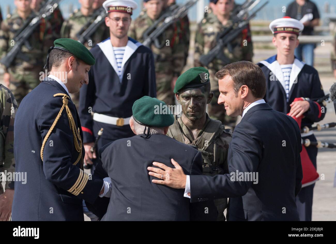 Leon Gautier, Emmanuel Macron and Marine commando (Berets Verts ...