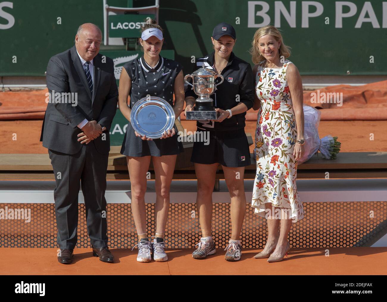 Chris Evert Marketa Vondrousova Bernard Giudicelli Ashleigh Barty