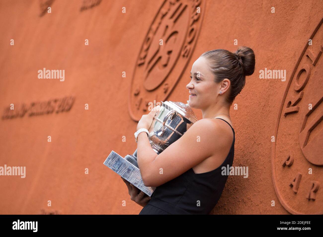 Winner of the womens singles Ashleigh Barty of Australia poses for a ...