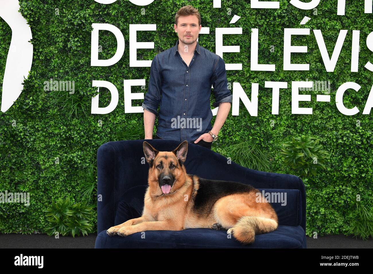 Canadian actor John Reardon and Diesel vom Burgimwald from the TV serie ...