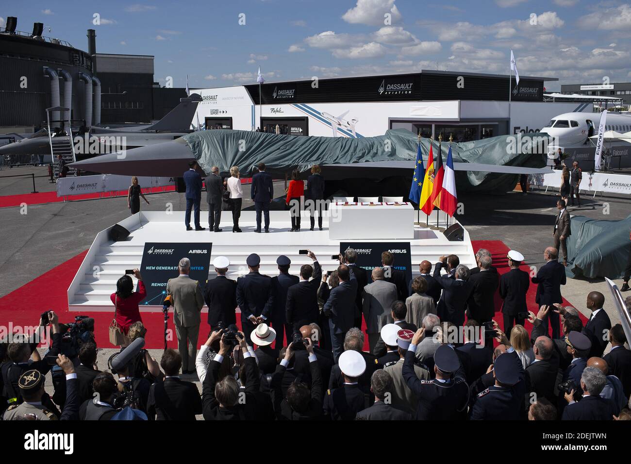Airbus Defence and Space Chief Executive Officer Dirk Hoke, Dassault ...