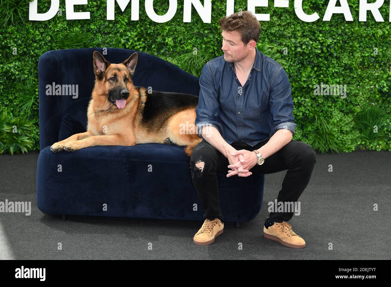 Canadian actor John Reardon and Diesel vom Burgimwald from the TV serie ...