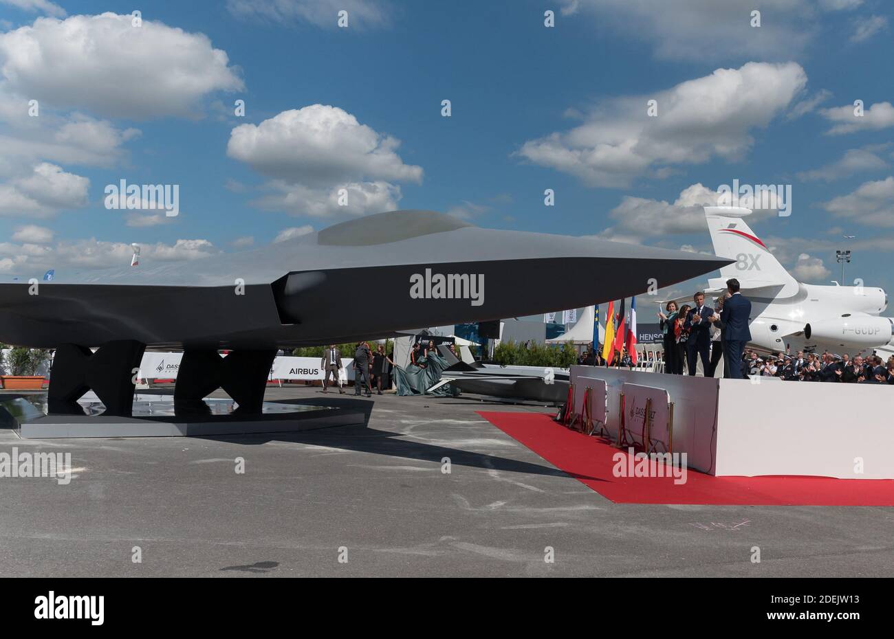 The NGF, next generation Fifgter attending the 53rd International Paris ...