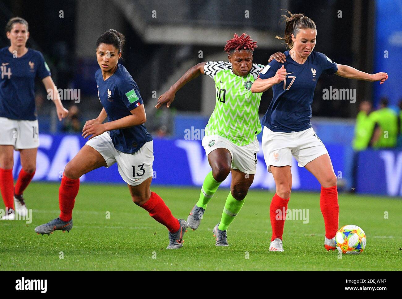 Gaetane Thiney during FIFA Women's World Cup France group A match ...