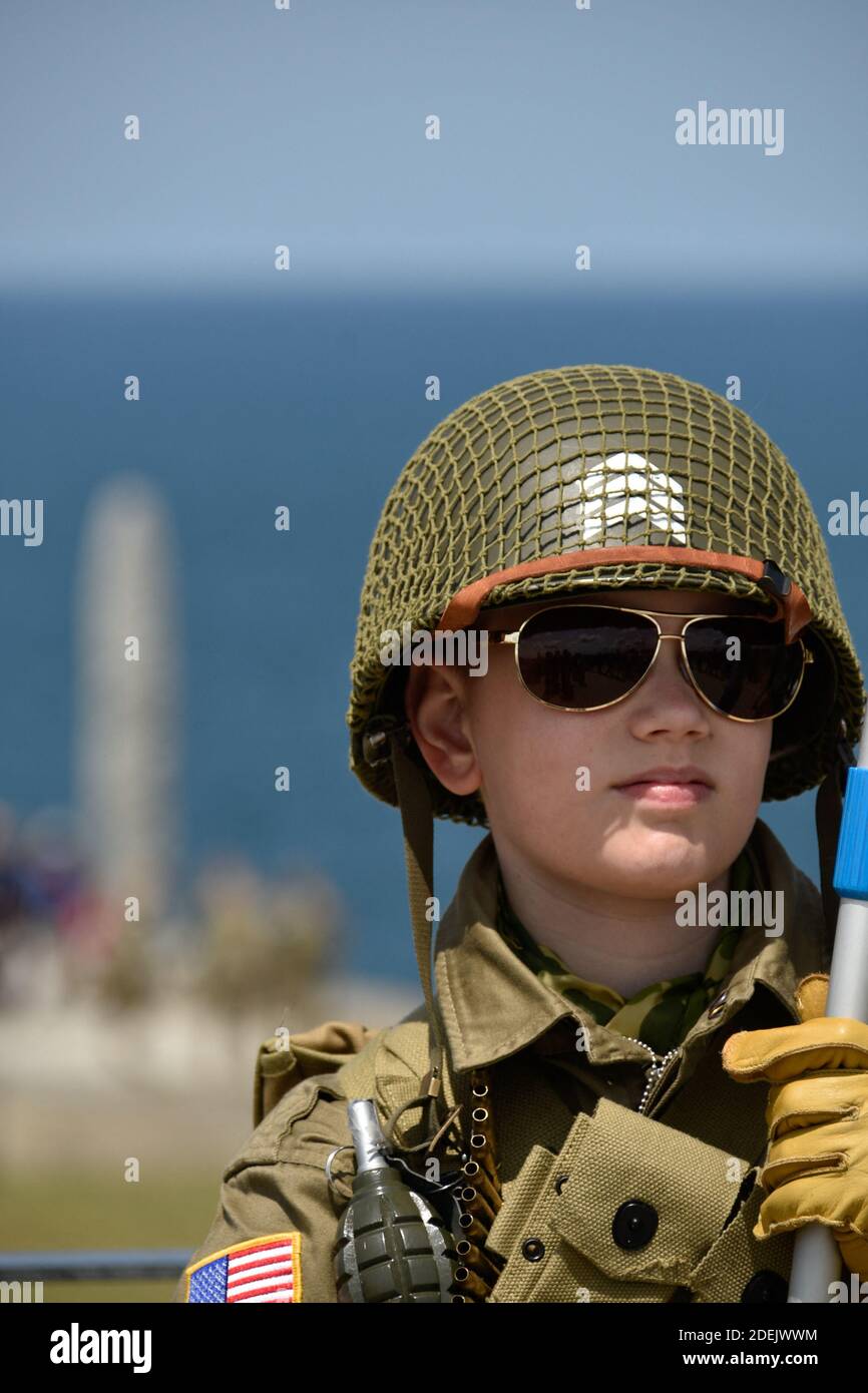US Army Rangers dressed in the uniforms of Rangers from World War II ...