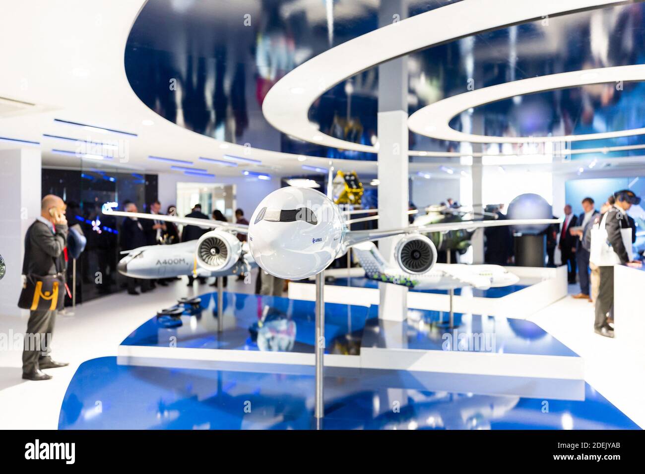 Airbus fleet, from commercial aircraft to military and helicopter, now ...