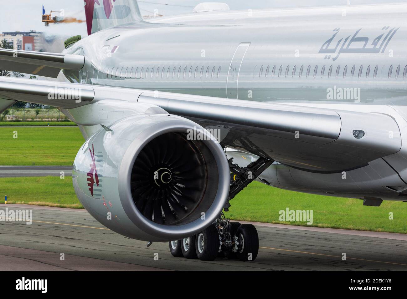 New Airbus A350-1000 Qatar great customer of Airbus, with this livery ...