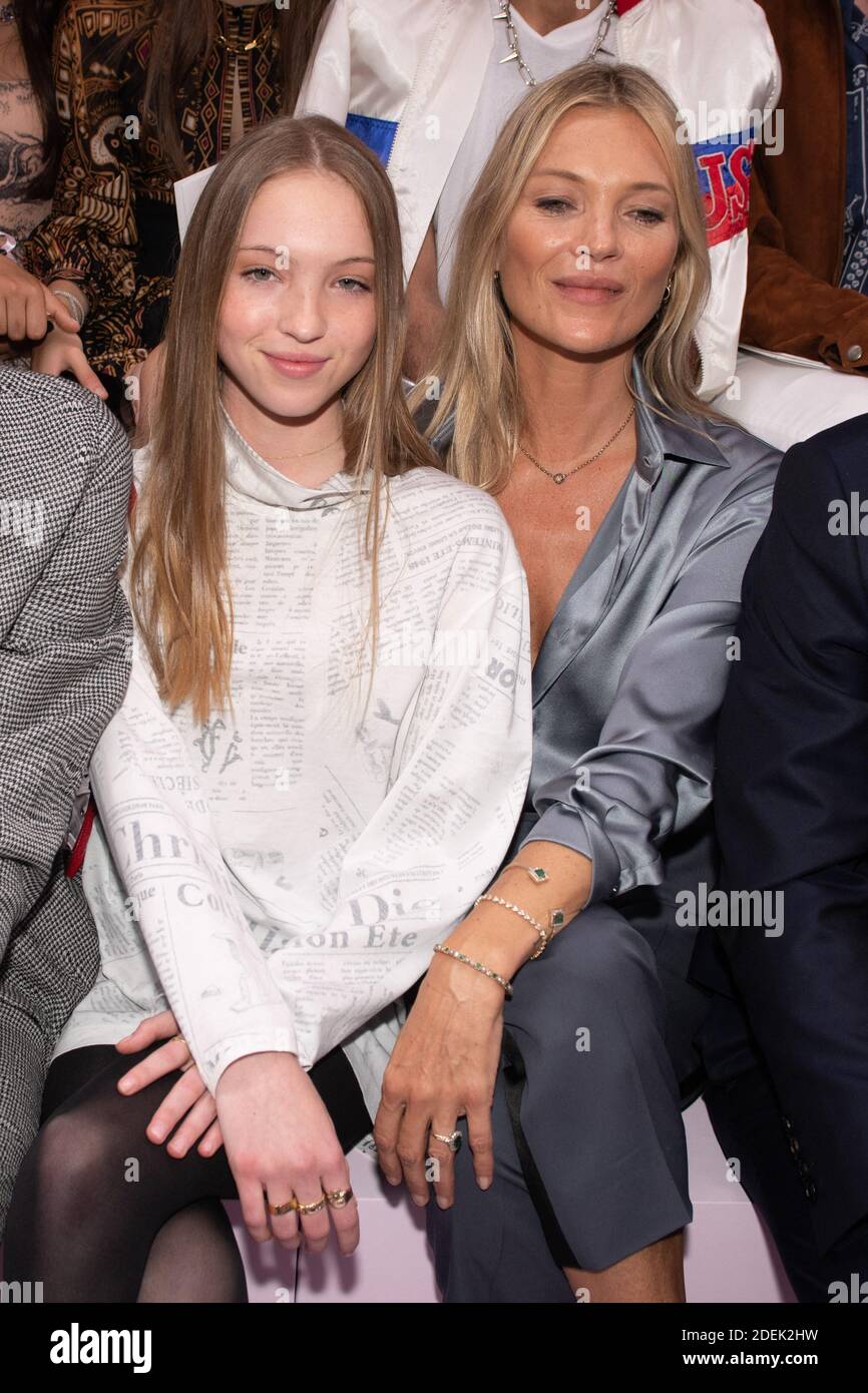 Lila grace moss hack and kate moss hi-res stock photography and images ...