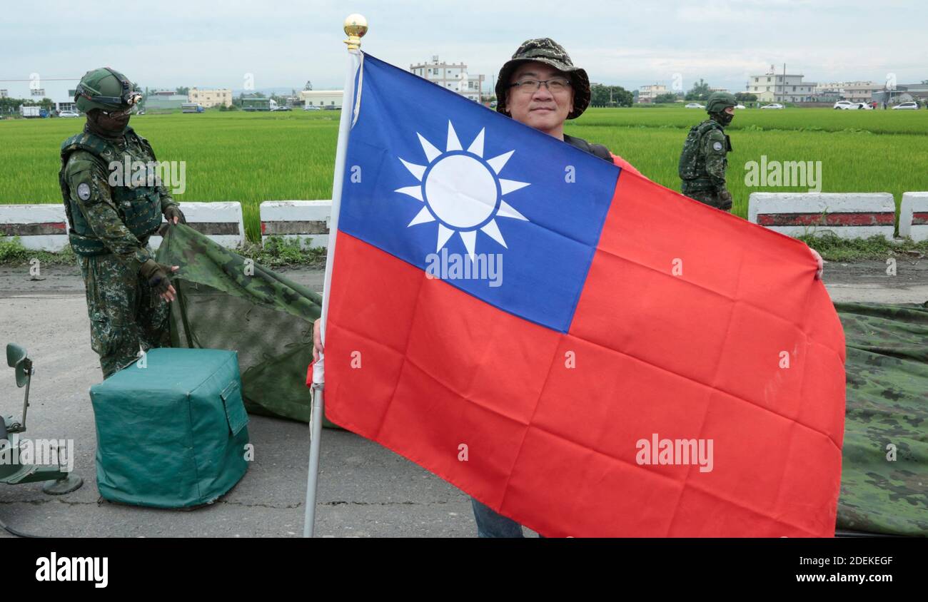 Taiwan Air Force during a anti-invasion drill on hight-way road in ...