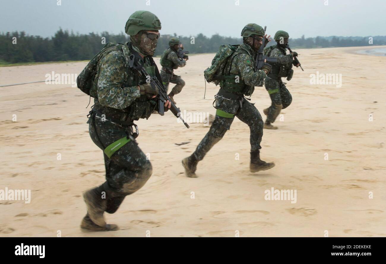 Taiwan Marines Special Force during a anti-invasion drill in Kinmen ...