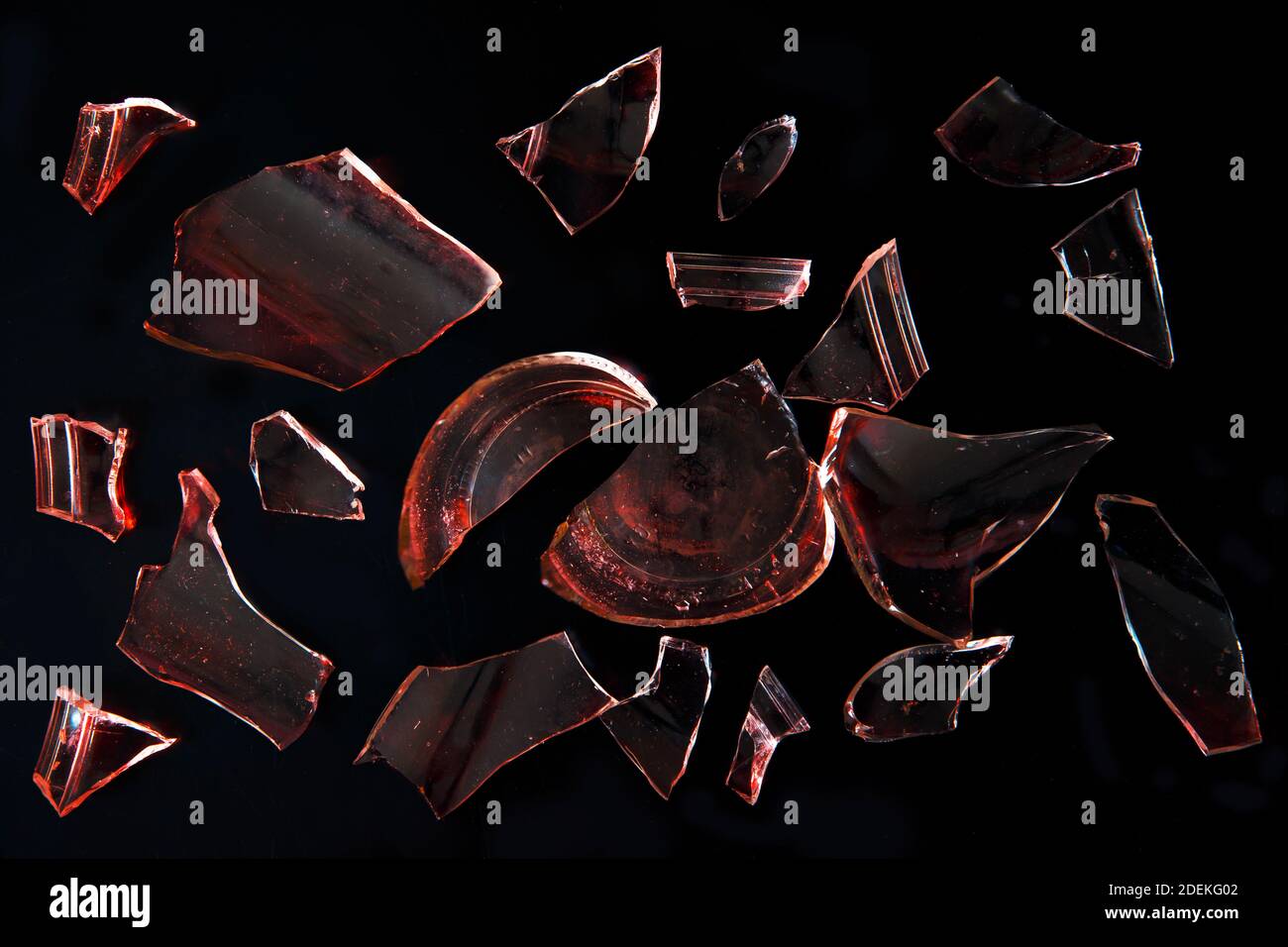 Broken glass heart hi-res stock photography and images - Alamy