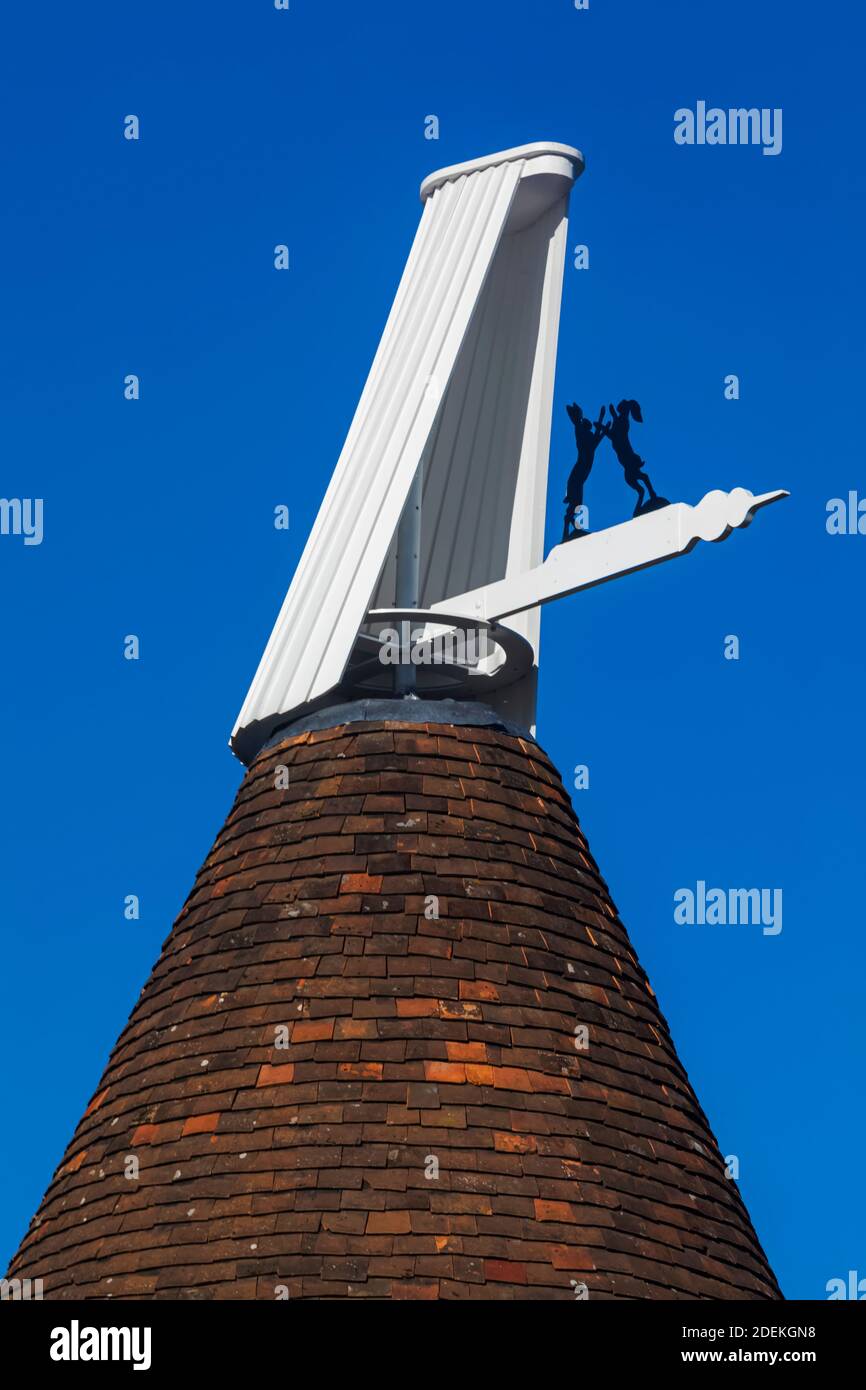 England, Kent, Converted Oast Houses aka Oasts Chimneys near Tunbridge ...