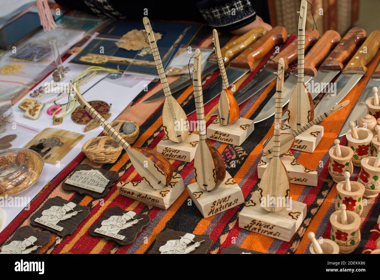 Classic turkish string instrument hi-res stock photography and images ...