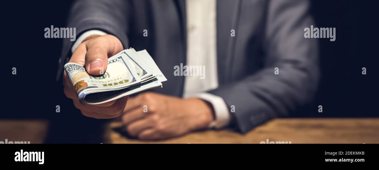 Us paper currency dollar room hi-res stock photography and images - Alamy