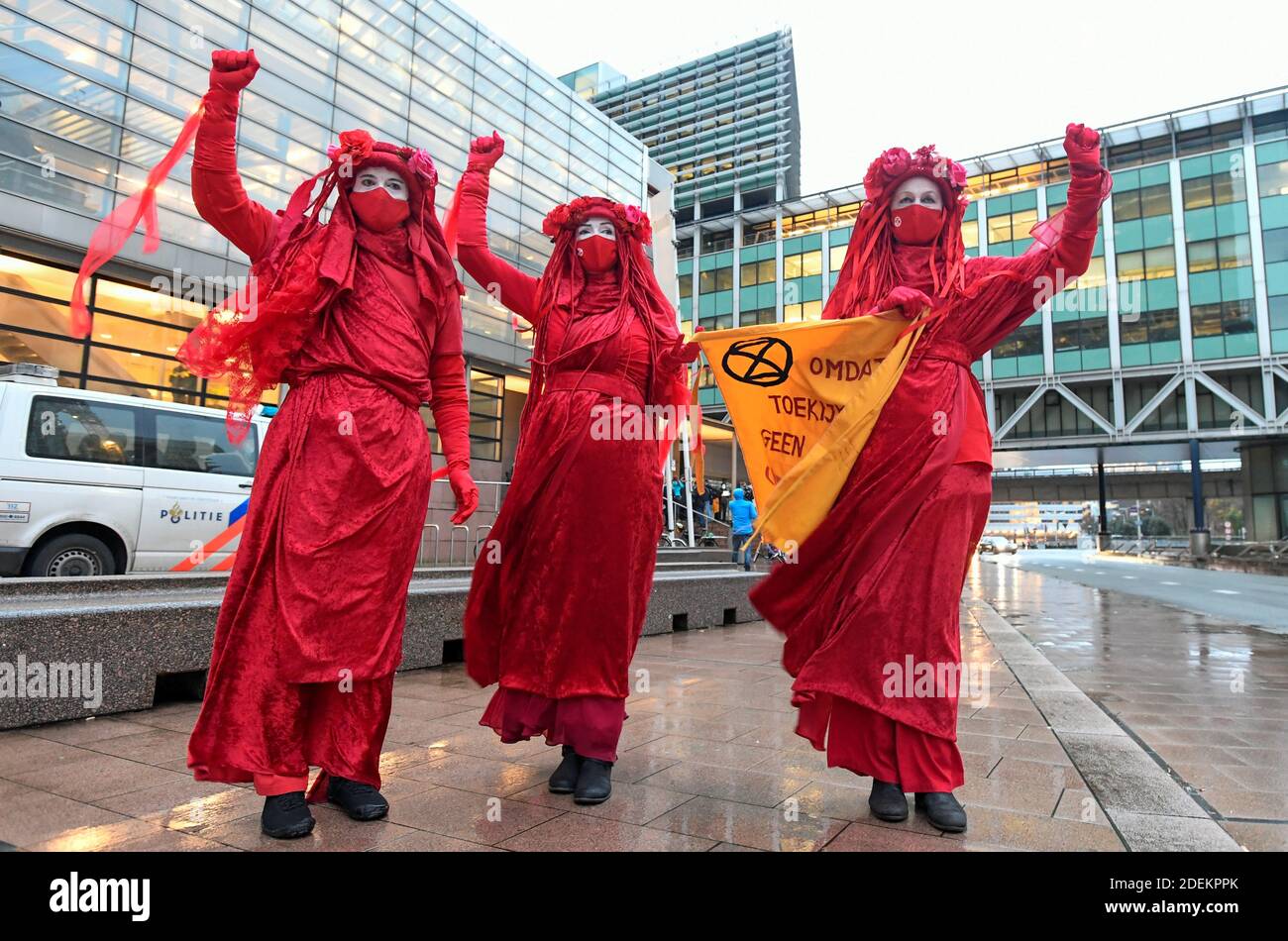 Shell court case netherlands hi-res stock photography and images - Alamy