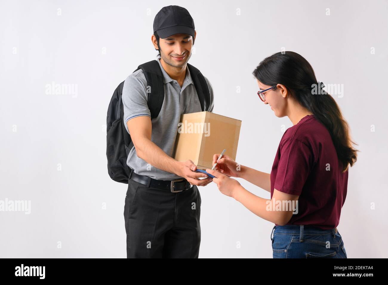 Delivery receipt hi-res stock photography and images - Alamy