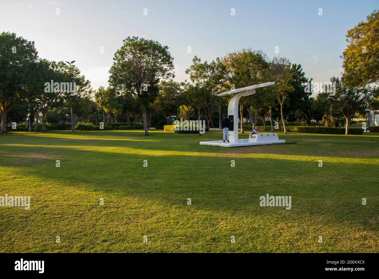 Smart palm installation in one of the most popular parks in Dubai ...